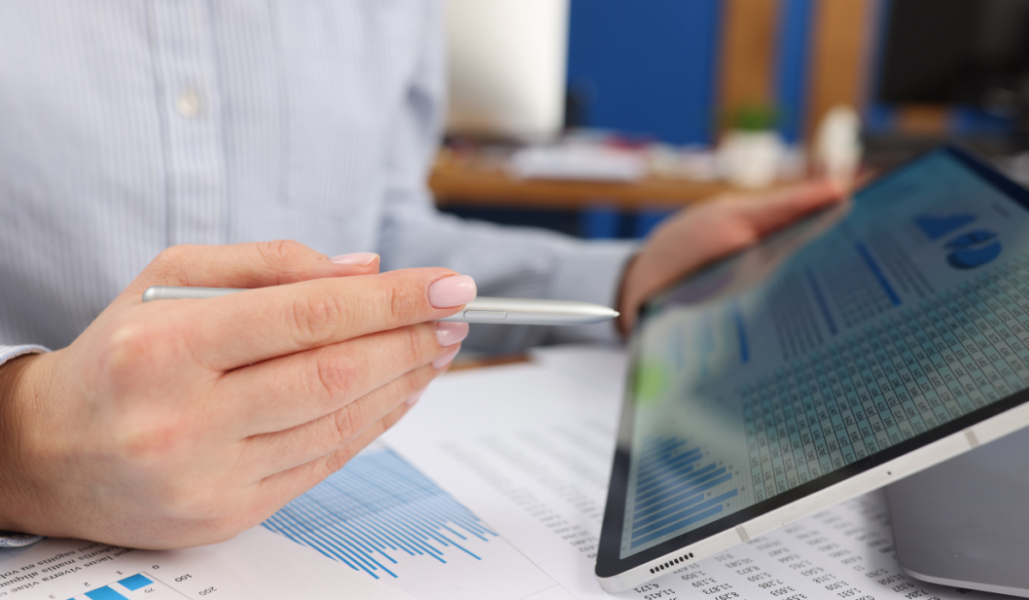 Benchmarking in HR - external and/or internal Benchmarks?